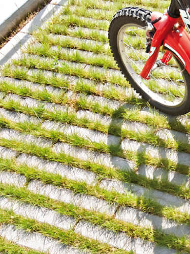 Concrete grass grid - SCADA RASENLINER - URBASTYLE
