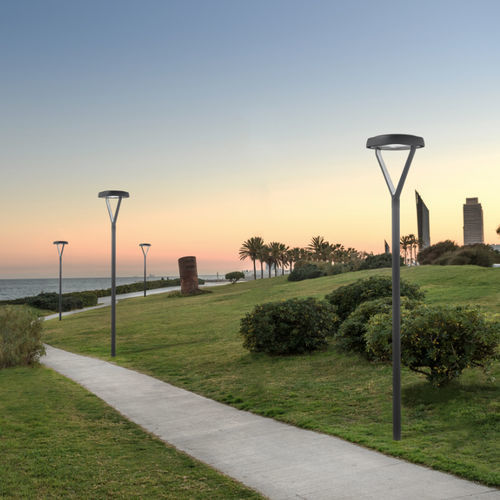 Urban lamp post - CENTURY - CARANDINI - contemporary / cast aluminum / LED