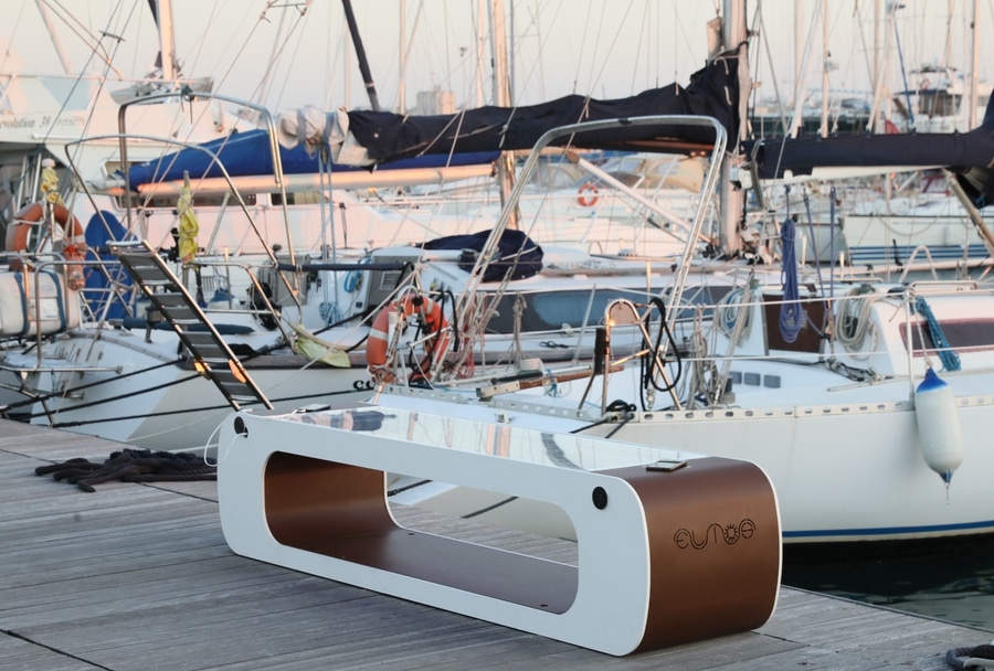 ELIOS SMART BENCH - Viale Donato De Leonardis, 70132 Zona Industriale ...