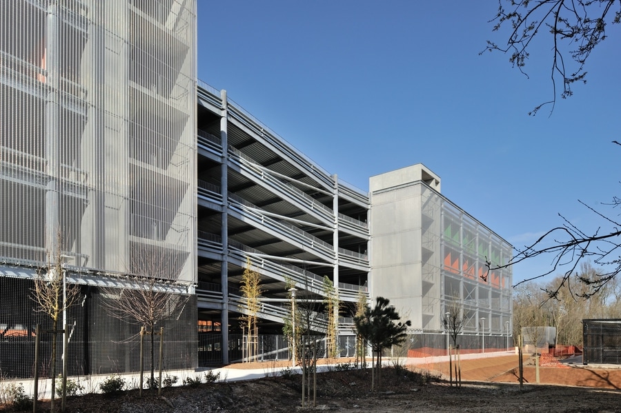 Facade cladding with Architectural Wire Mesh - Bègles, France - HAVER ...
