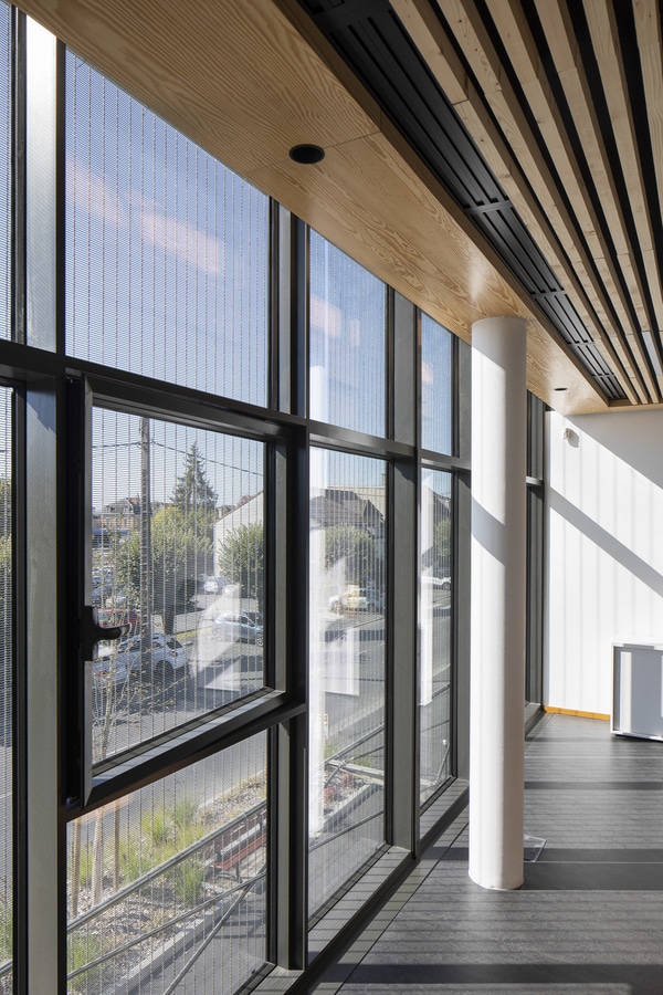 Sun protection facade made of metal mesh - 19100 Brive-la-Gaillarde ...