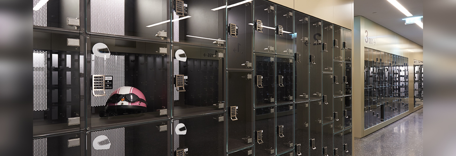 Louvre Museum - Douglassingel 47, 1119 MD Schiphol-Rijk, Netherlands ...