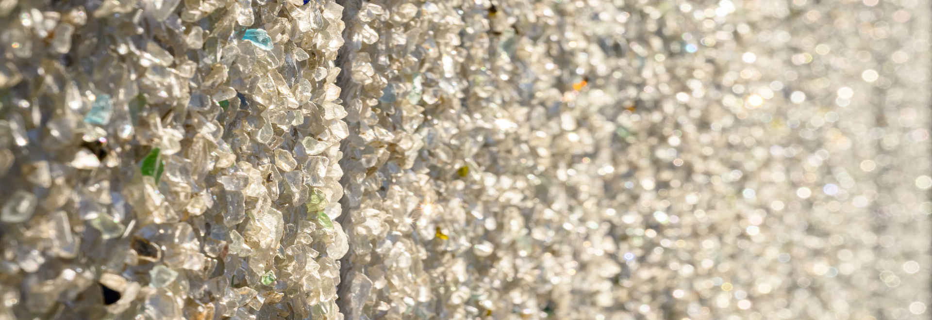 Recycled glass becomes beautiful façade panels - Steinsholt, Norway - Steni