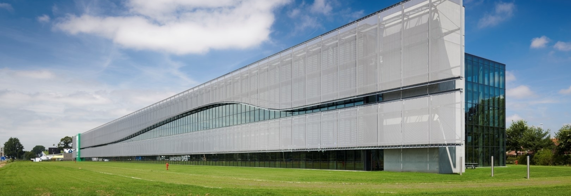 The longest mesh facade in the world? - 9820 Merelbeke, Belgium - HAVER ...