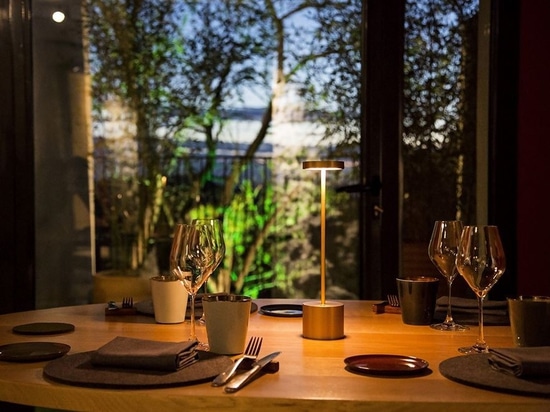 Dan B. Restaurant - Ventabren, France - HISLE