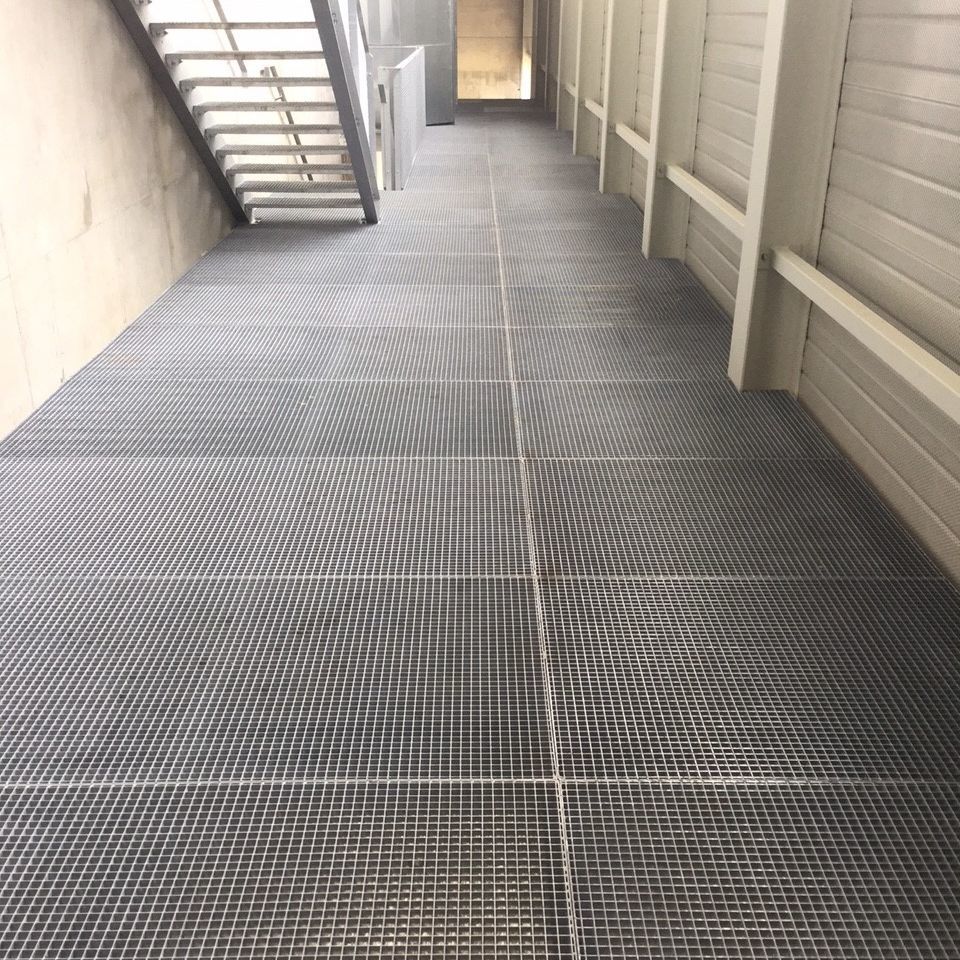 Grade de piso em aço inoxidável - FULL - JK TECHNIC - em aço / em ...
