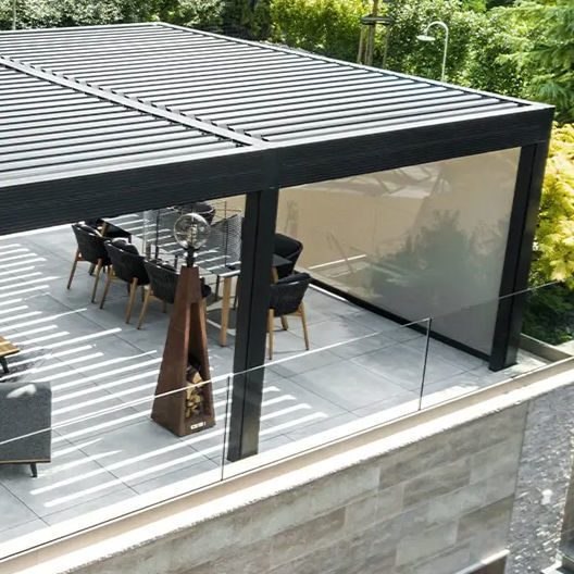 Pérgola metálica - BUDAPEST - HUNGARY - Gibus SPA - em tecido / com ...