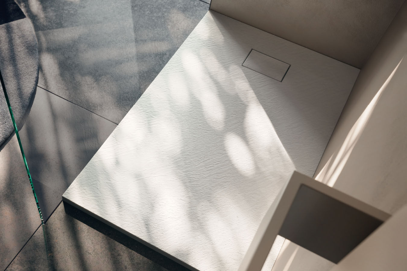 Piso de box retangular - KUBE - GRUPPO TREESSE - de sobrepor / de resina