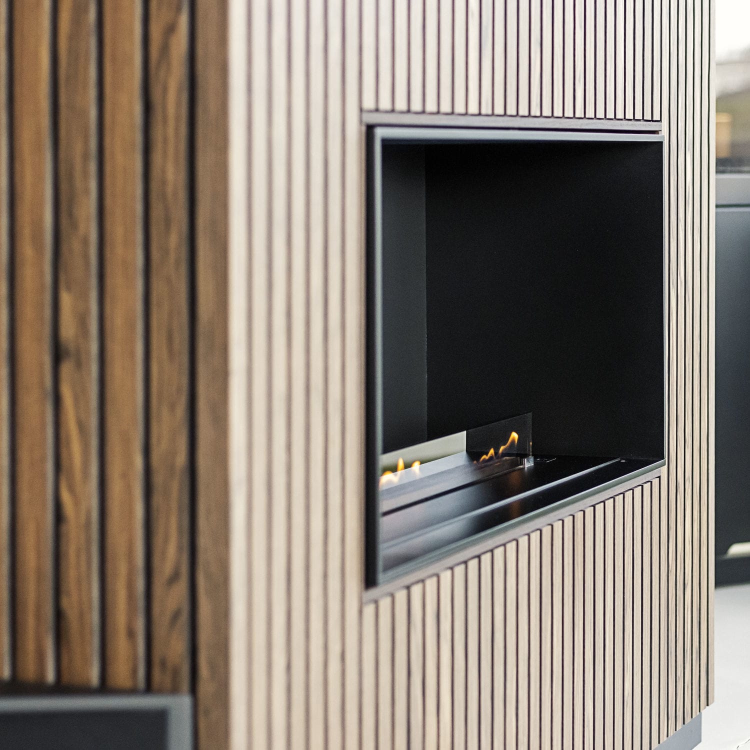 Lareira embutida aberta elétrica - Panel Wall Front - Attika Feuer AG ...