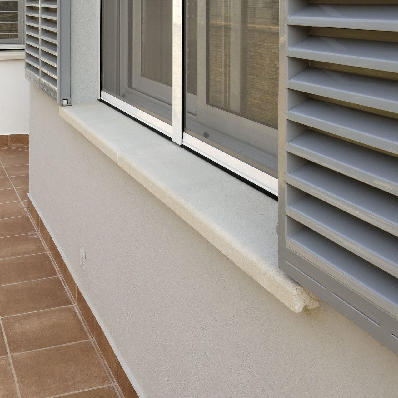 Parapeito em concreto - ALFE30 - SAS PREFABRICADOS DE HORMIGON SA ...