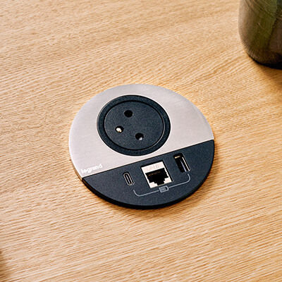 Tomada elétrica - Incara™ - LEGRAND - USB / de áudio / múltipla