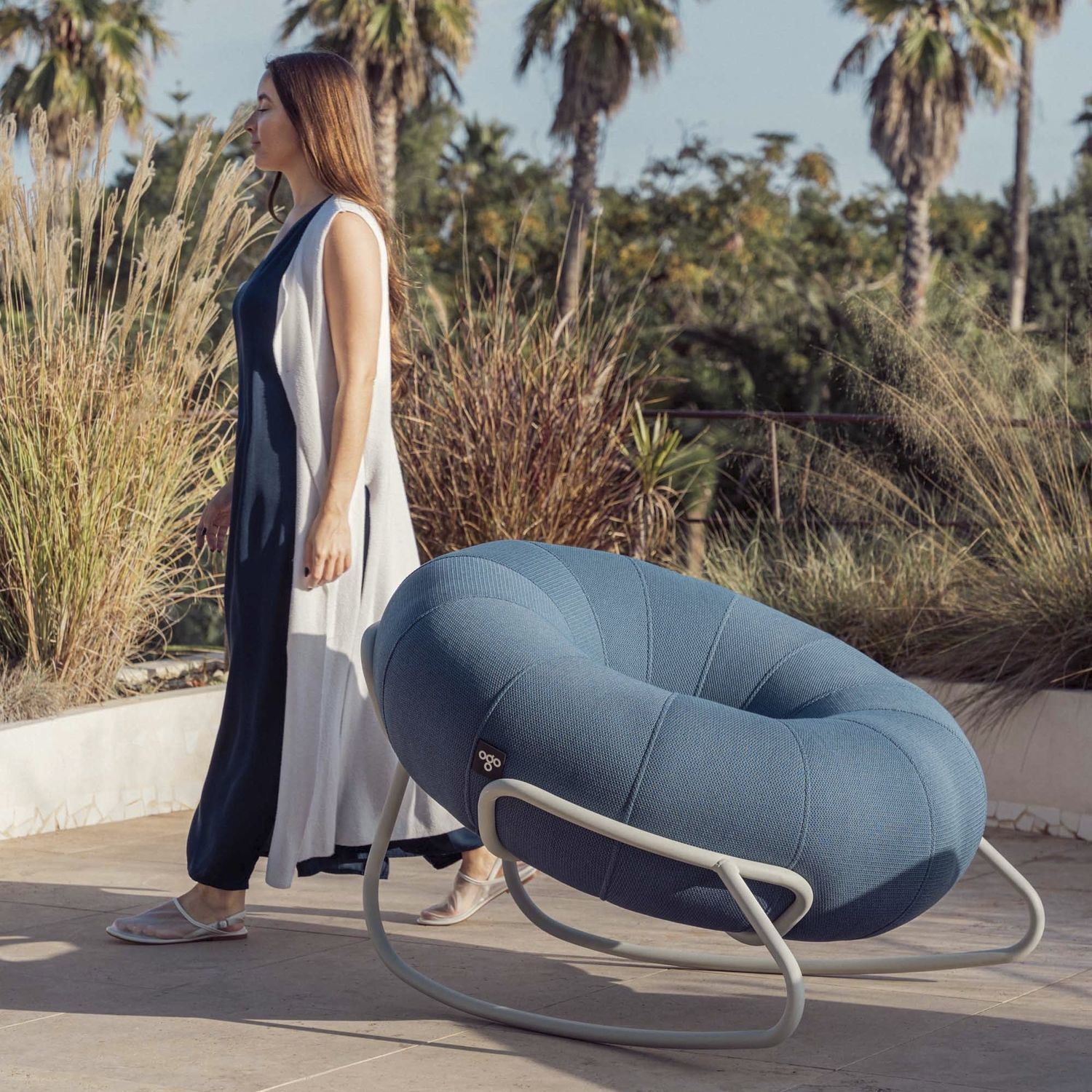 Poltrona de design original - Bloom Base - OGO - em tecido acrílico / em ferro / com almofada ...