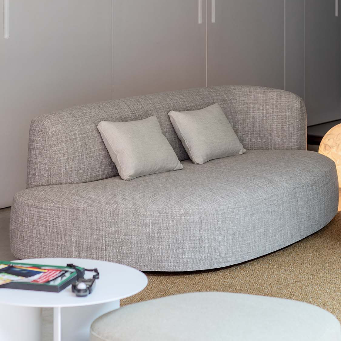 Sofá contemporâneo - PIERRE - Flou - para ambiente externo / em tecido / em couro