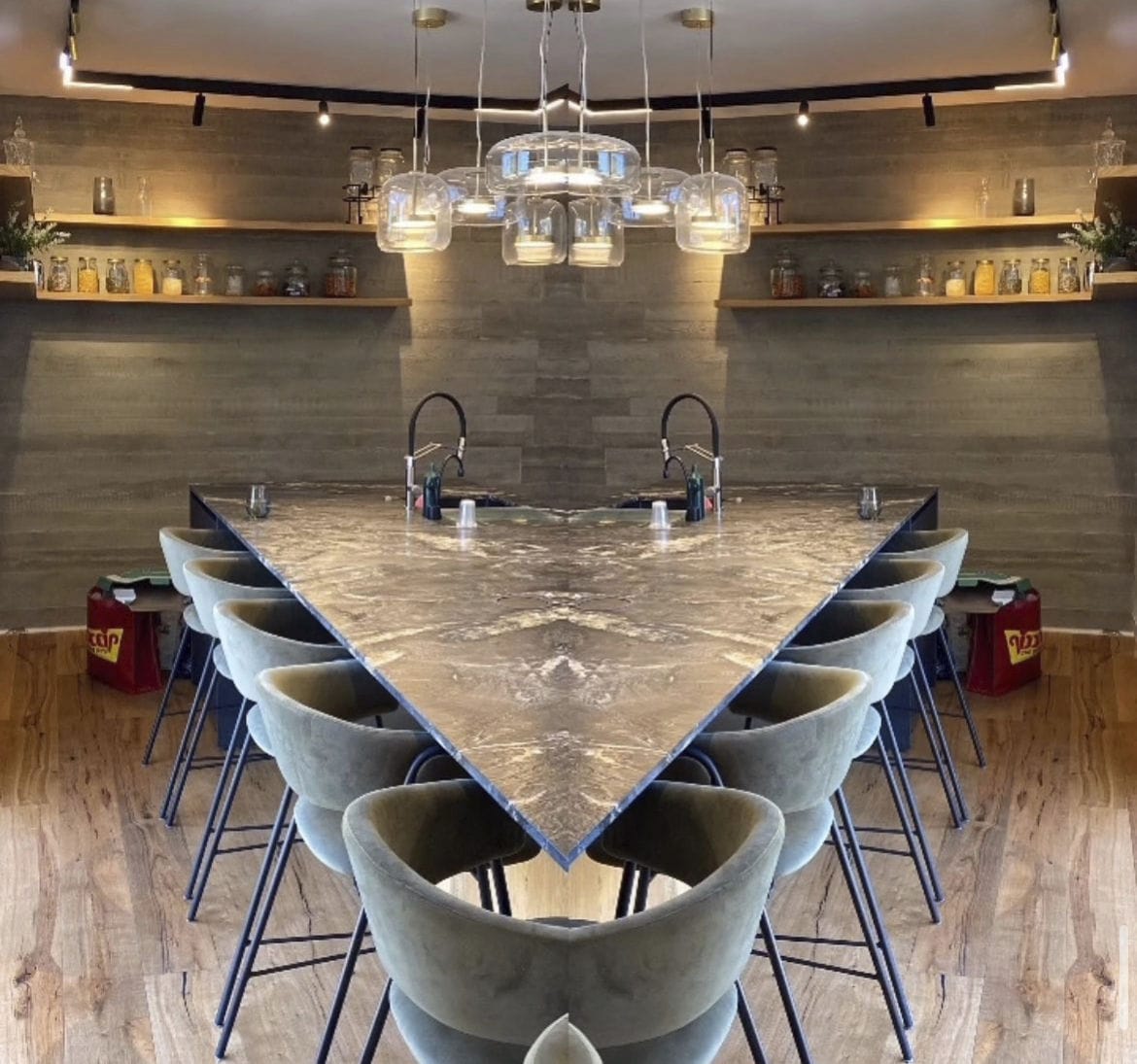 Acabamento de parede efeito de concreto - BRETTSCHALUNG BREIT ...