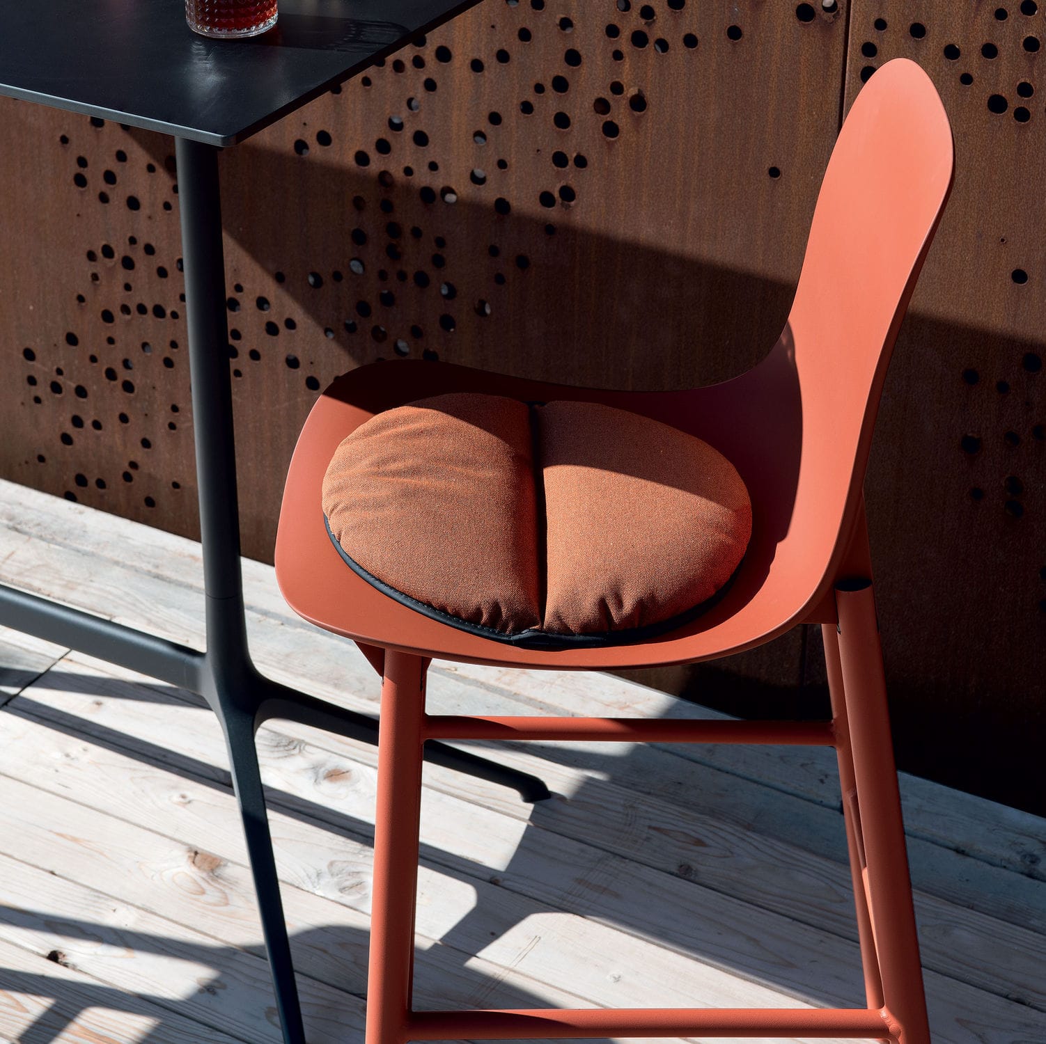 Almofada para cadeira - Lips - Kristalia - interna / para ambiente ...