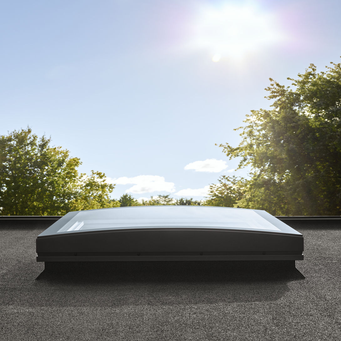 Claraboia para terraço de cobertura - COURBE - VELUX - para casa / de ...