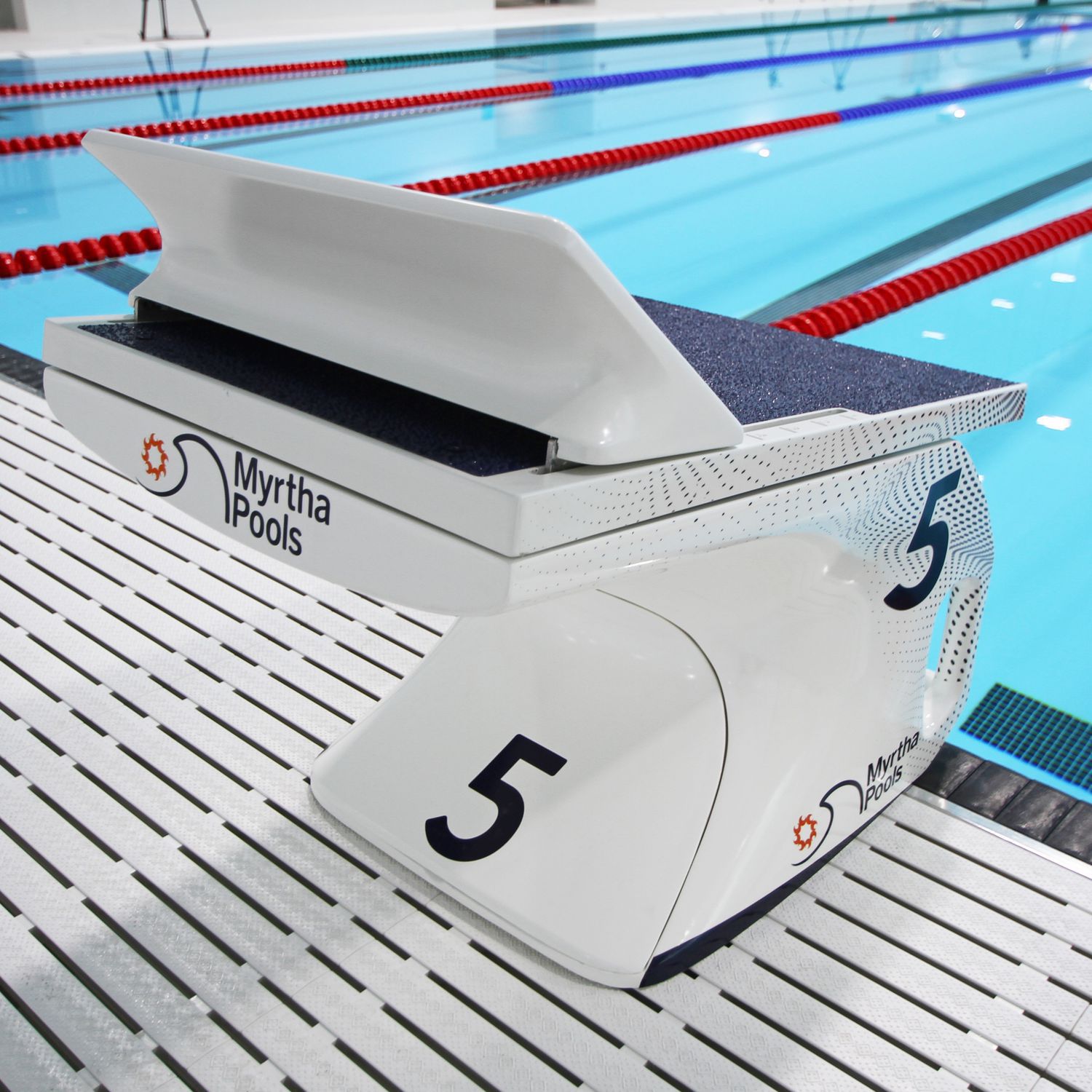 Bloco de partida para piscina - Track Start Racing Pro - Myrtha Pools ...
