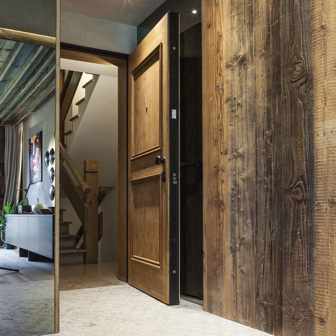 Porta interna - PROJECT - Oikos Venezia - em madeira / de abrir / clássica