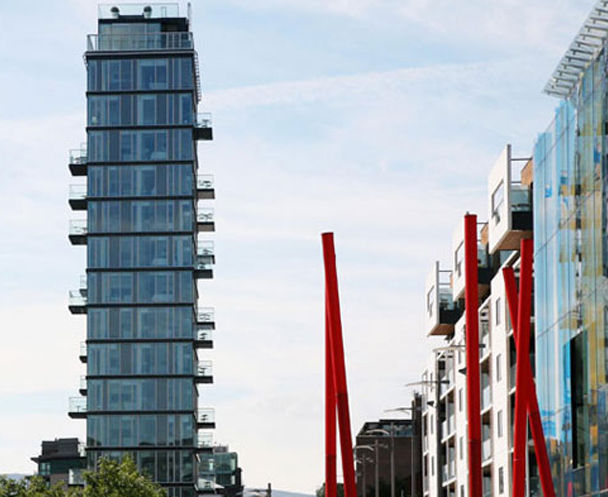 Fachada-cortina em painéis - ALTO VETRO - Permasteelisa - em metal e vidro