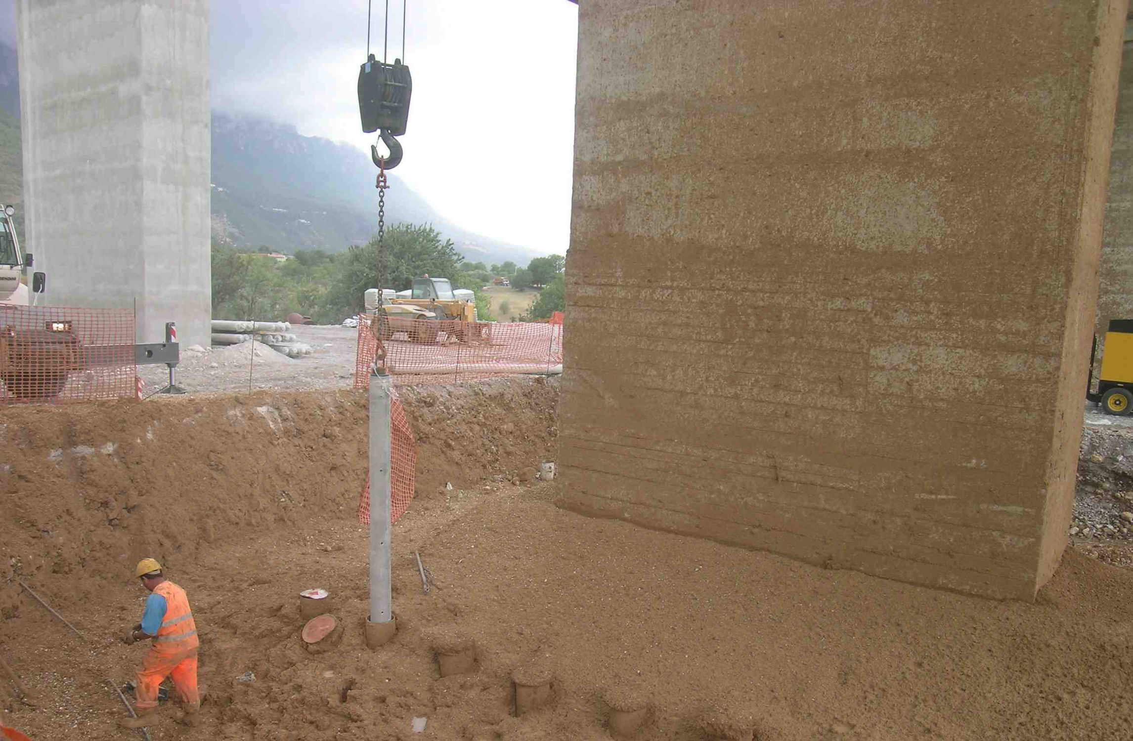Coluna de brita vibrocompactada para melhoramento dos solos - CMC ...