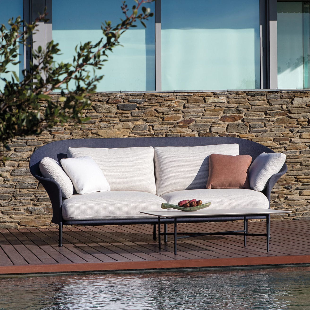 Sofá para ambiente externo - Liz - expormim - cinza / marrom / branco