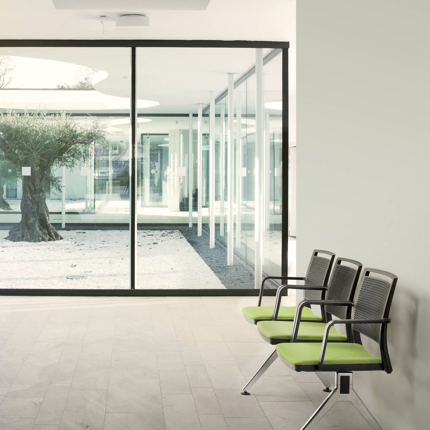 Cadeira longarina metálica - KOOL - Forma 5 - de 3 lugares / de 2 lugares