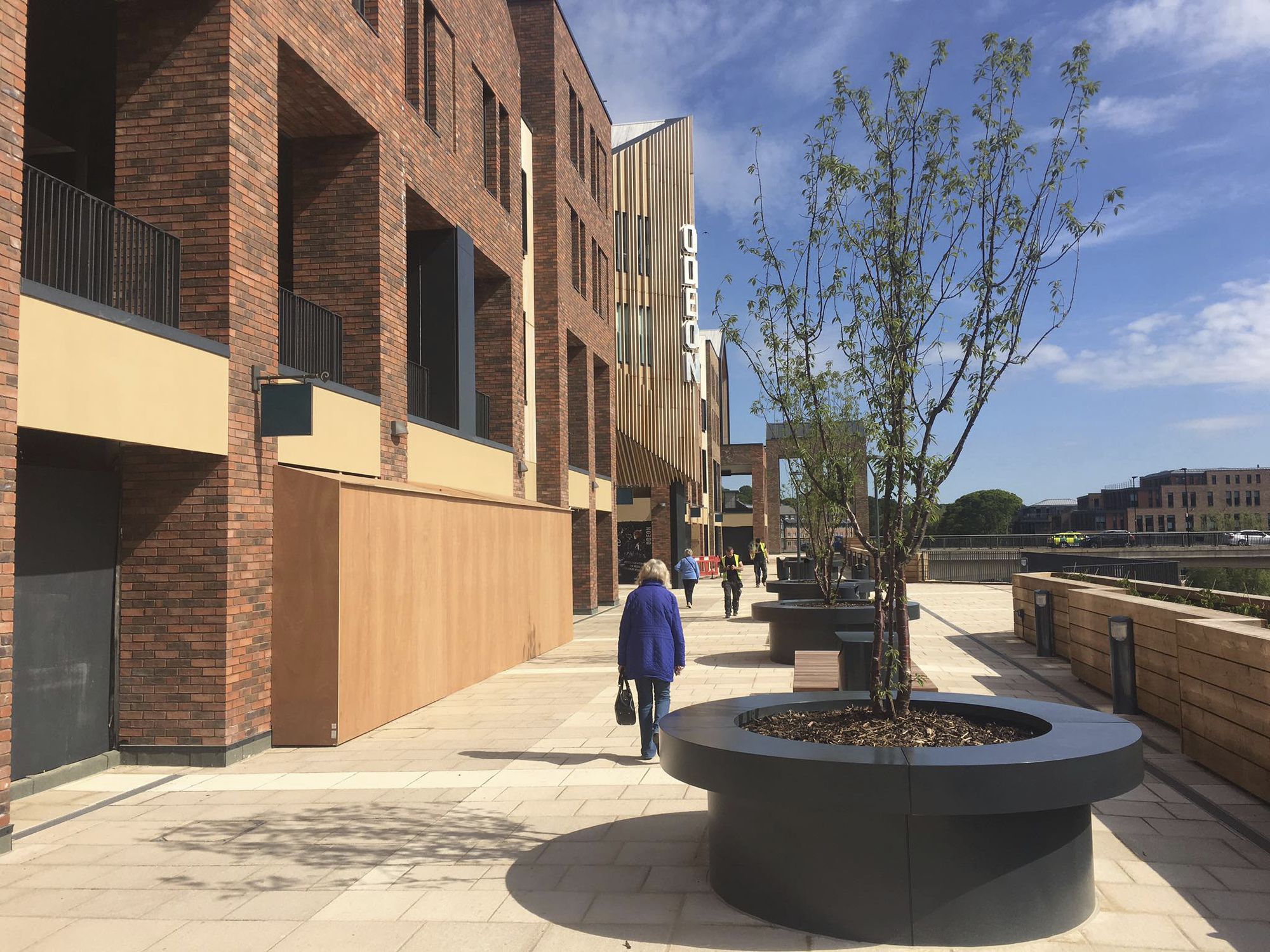 Floreira em aço galvanizado - TOP HAT - Factory Street Furniture - em ...