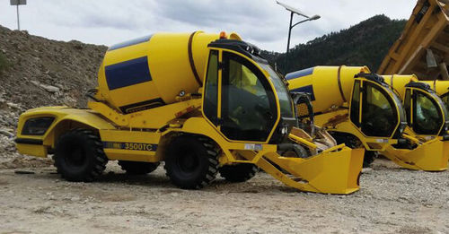 Autobetoneira a diesel - 3500TC - CARMIX - para obras / de carregamento